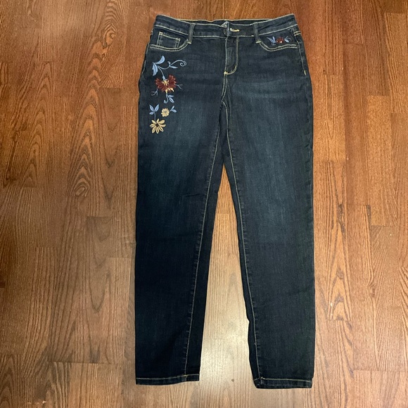 St. John's Bay | Jeans | St John Bay Embroidered Jeans | Poshmark